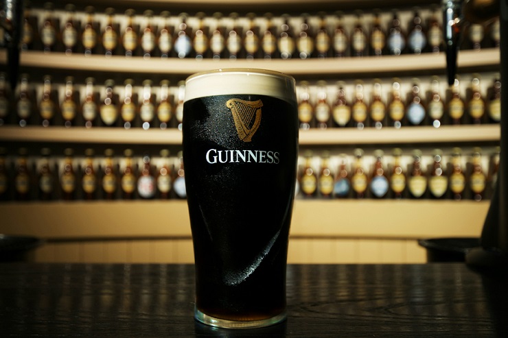 Diageo продаст 80,4% акций Guinness Ghana французской Castel Group